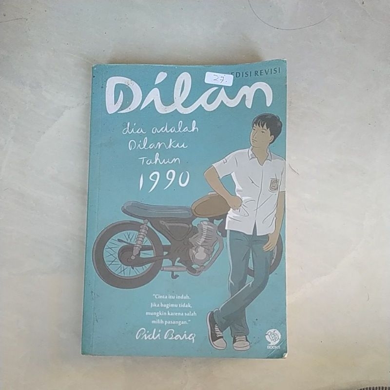 Jual Buku Novel Dilan 1990 - Pidi Baiq Bekas original ori | Shopee ...