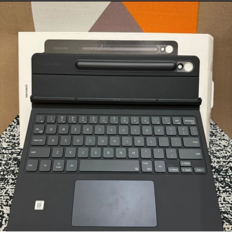 Jual Samsung Book Caver Keyboard Trackpad Tab S9 | S9 FE Original ...