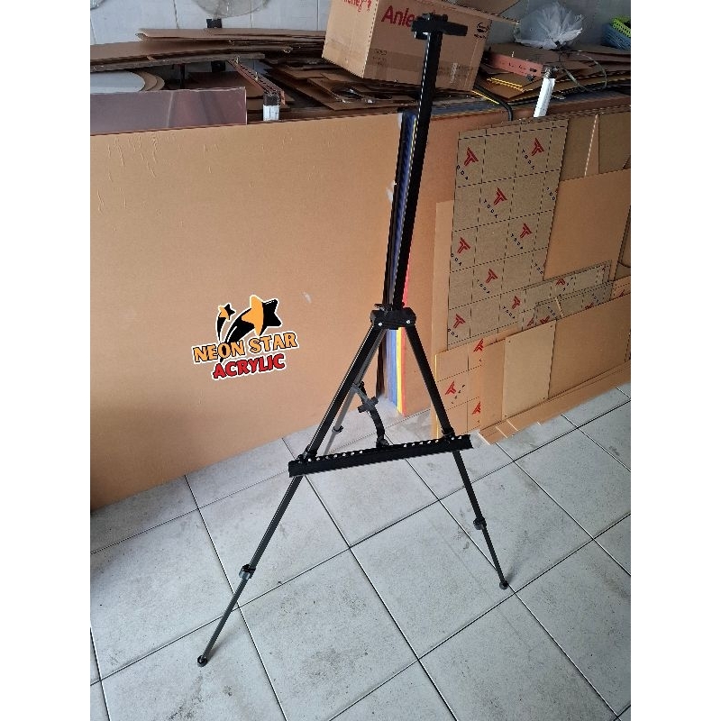 Jual Tripod Stand Besi / Stand Akrilik Sign / Tripod Frame | Shopee ...