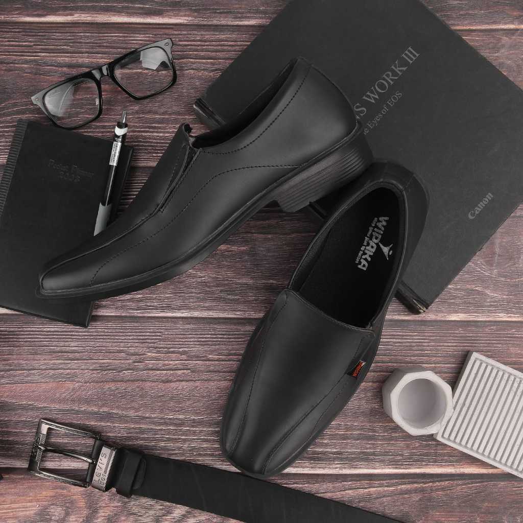 Jual Sepatu Pantofel Pria Hitam Sepatu Formal Kulit Kerja Sepatu Kerja Kantoran kuliahan ...