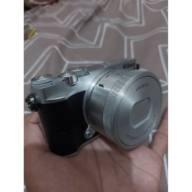 Jual Nikon J5 fullset like a new second | Shopee Indonesia