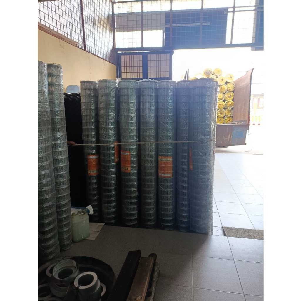 Jual Roof Mesh 2214 galvalum /loket Kawat Atap Insulasi Glasswool ...