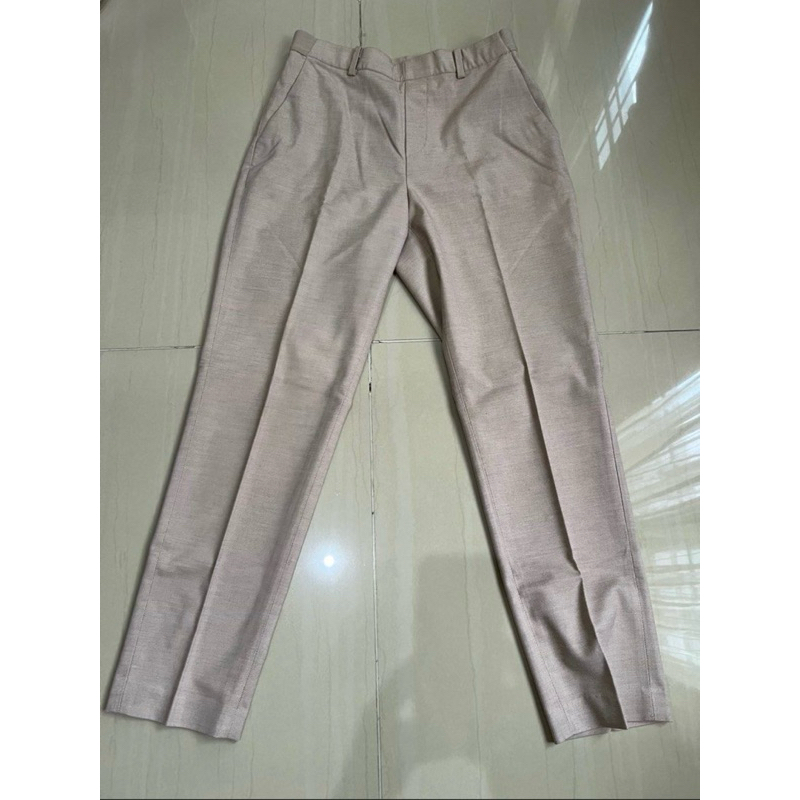 Jual Uniqlo celana bahan preloved | Shopee Indonesia