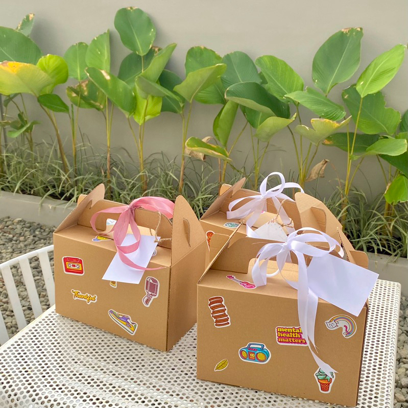 Jual Gable Box Hampers | Gift Box Graduation/Birthday | Acara Bungkus ...