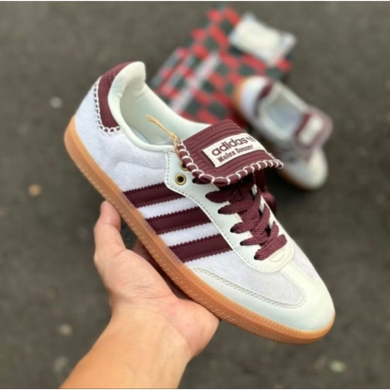 Jual SEPATU ADID*S WALES BONNER CREAM WHITE BURGUNDY | Shopee Indonesia