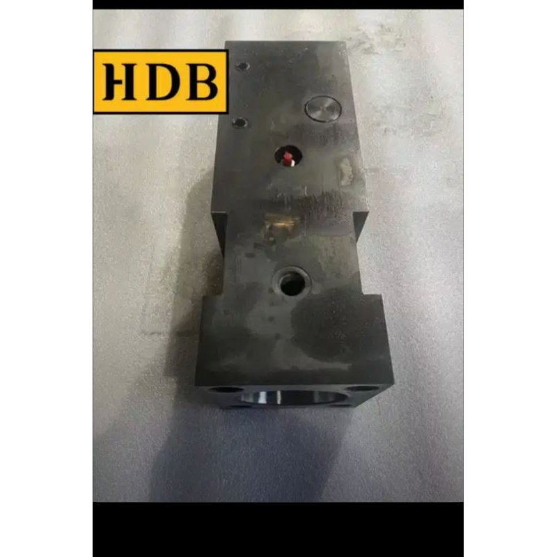 Jual Front Head Assy Bolt Round SB40 HDB 5 Ton Sparepart Hydraulic ...
