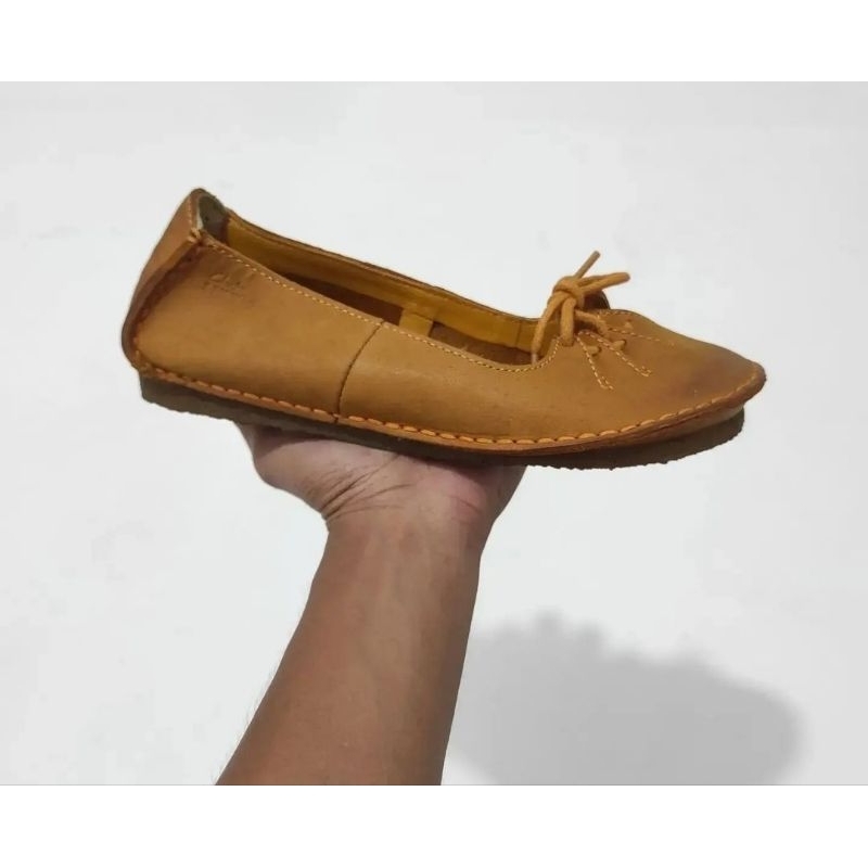 Jual sepatu calrks | Shopee Indonesia