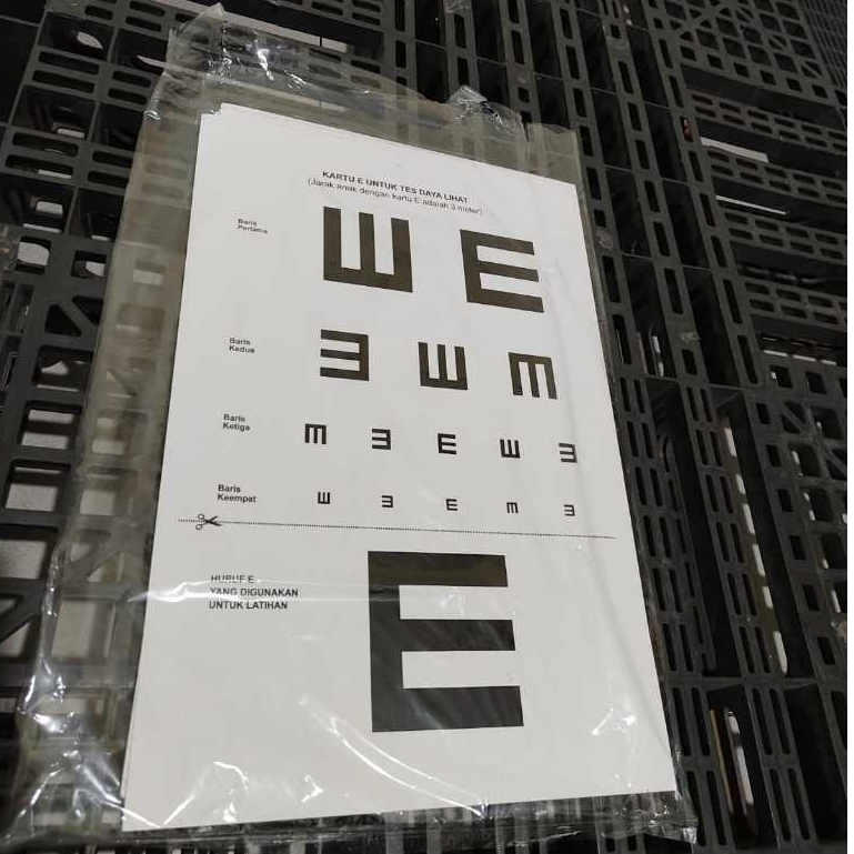 Jual Snellen E Chart / Poster tes mata / Bagan Tet Ketajaman Mata ...