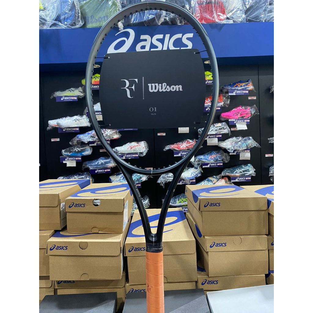 Jual Raket Tenis Wilson RF 01 Black [300 gram / 98 inc] | Shopee Indonesia