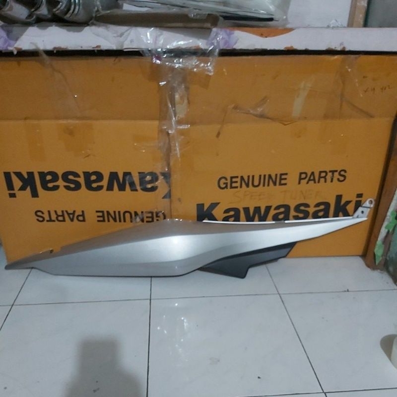 Jual cover body kawasaki zx130 SILVER (BARU/NEW) | Shopee Indonesia