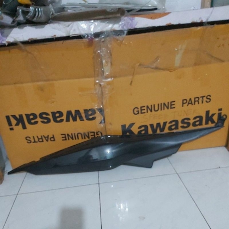 Jual cover body kawasaki zx130 ABU-ABU BINTIK (BARU/NEW) | Shopee Indonesia