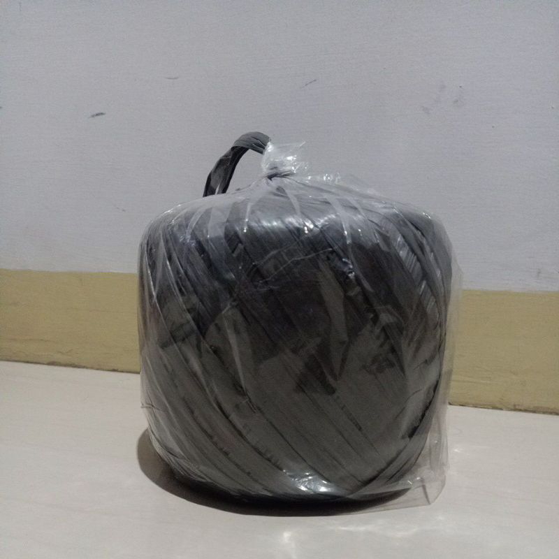 Jual Tali Rafia Hitam 1 KG | Shopee Indonesia