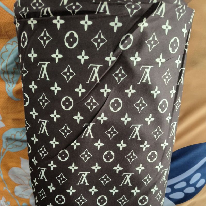 Jual kain bahan seprei microtex motif LvV tabur | Shopee Indonesia