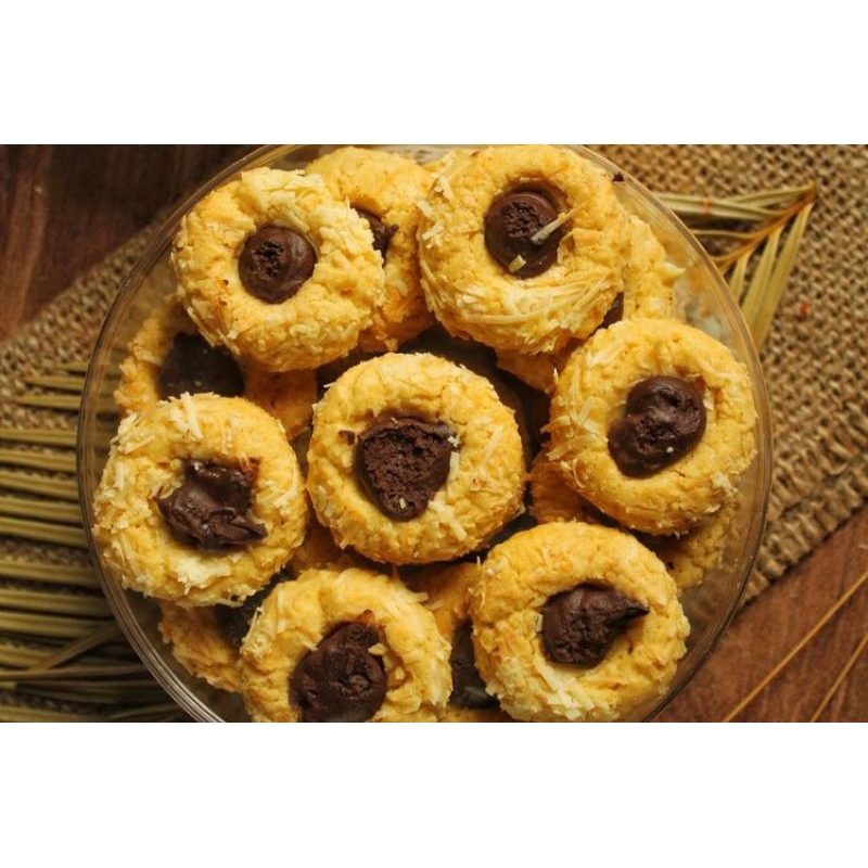 Jual Thrumpint choco cheese cookies kue kering lebaran | Shopee Indonesia
