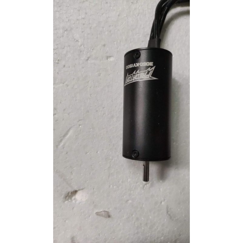 Jual Motor Brushlles Predator 3060 1900KV | Shopee Indonesia