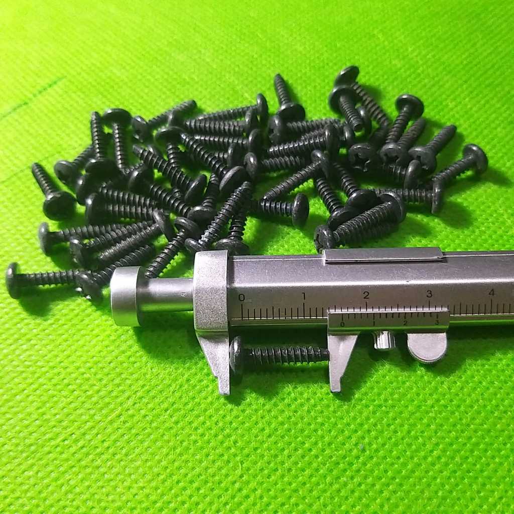 Jual Baut scrup m5 hitam panjang 1.4cm drat 1mm | Shopee Indonesia