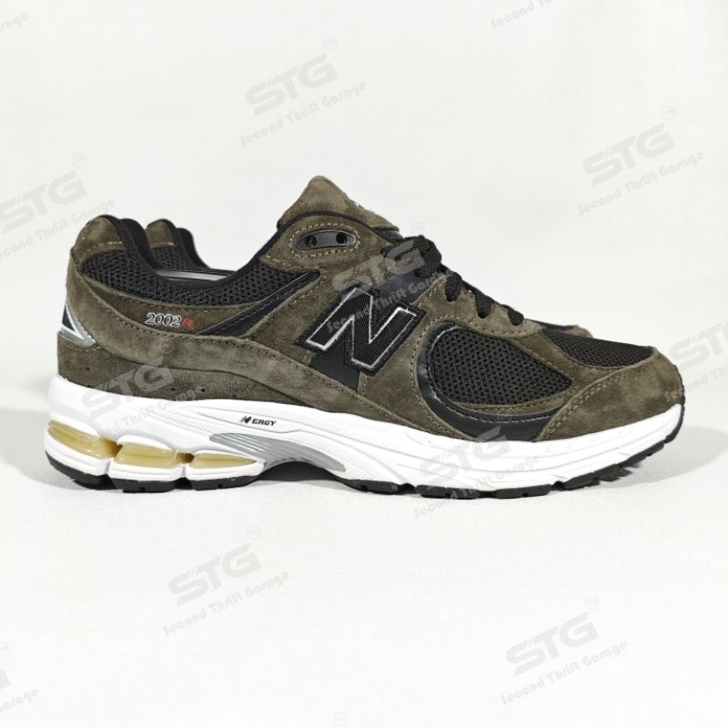 Jual Sepatu Running NEW BALANCE NB 2002R BLACK GREY - Size 43 (27.5 cm ...