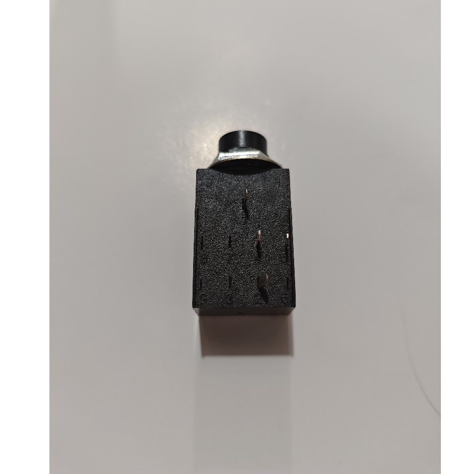 Jual Socket Akai Mono Transparan 4 PIN / Socket MIC Mono 6.5 mm ...