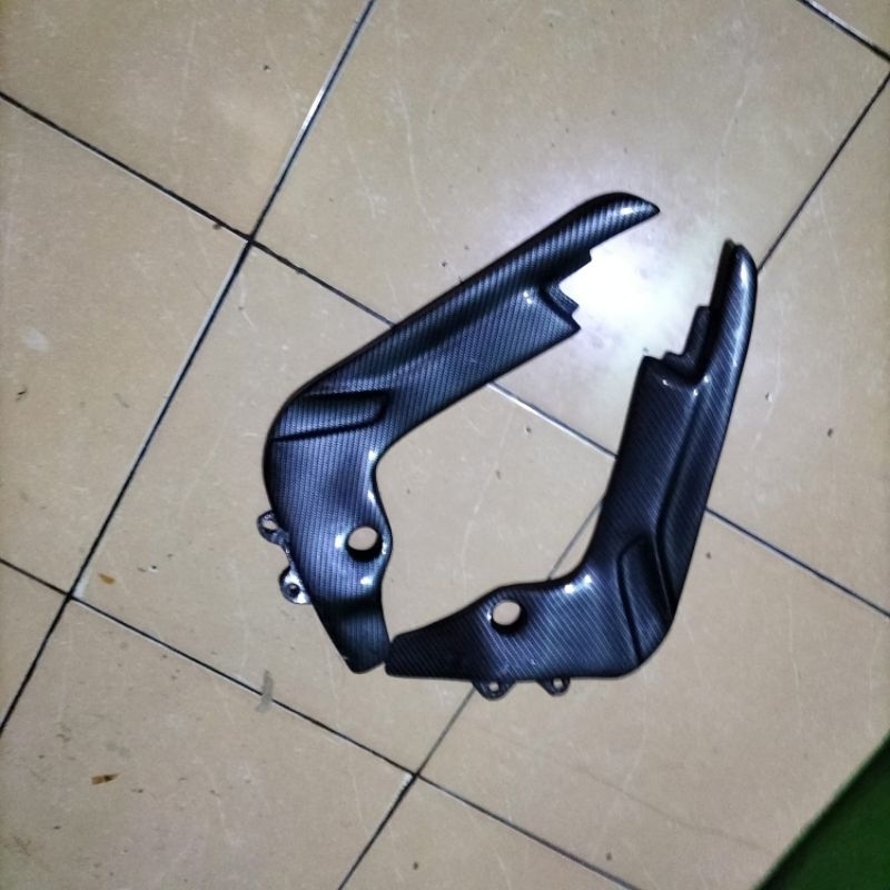 Jual Cover Delta Box Yamaha R15 V3 Carbon CLUP | Shopee Indonesia