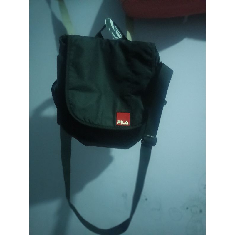 Jual TAS FILA SECOND PRELOVED | Shopee Indonesia