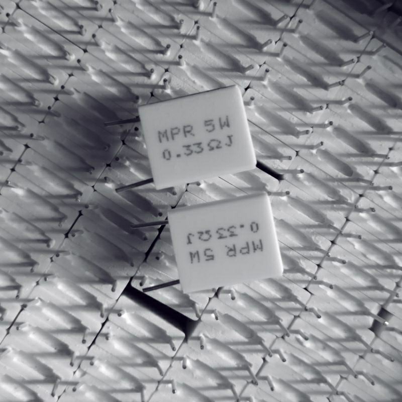 Jual Resistor 0,33 5watt noble original | Shopee Indonesia