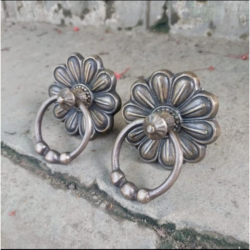 Jual HANDLE PINTU GEBYOK KUNINGAN / MOTIF BUNGA | Shopee Indonesia