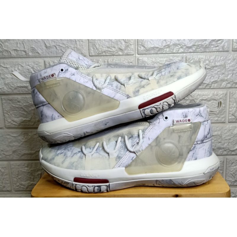 Jual Sepatu Basket Lining Wade Series VI | Shopee Indonesia