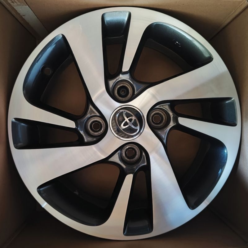 Jual Velg Original Avanza new Veloz R15 Satuan | Shopee Indonesia