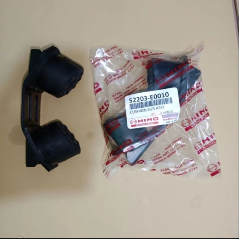 Jual MOUNTING KABIN KARET KABIN GAGANG TELPON HINO LOHAN FM26OTI ...