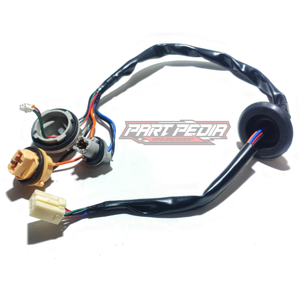 Jual Kabel soket socket Stoplamp lampu rem belakang toyota Fortuner VRZ ...