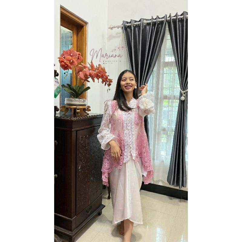 Jual MARiANA Fashion _ "ALiCE" Kebaya Brokat Paris | Kebaya Modern ...