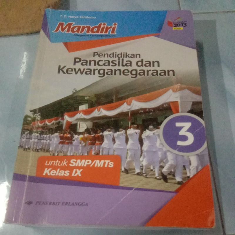 Jual BUKU PENDIDIKAN PANCASILA DAN KEWARGANEGARAAN SMP MTS KELAS IX ERLANGGA | Shopee Indonesia
