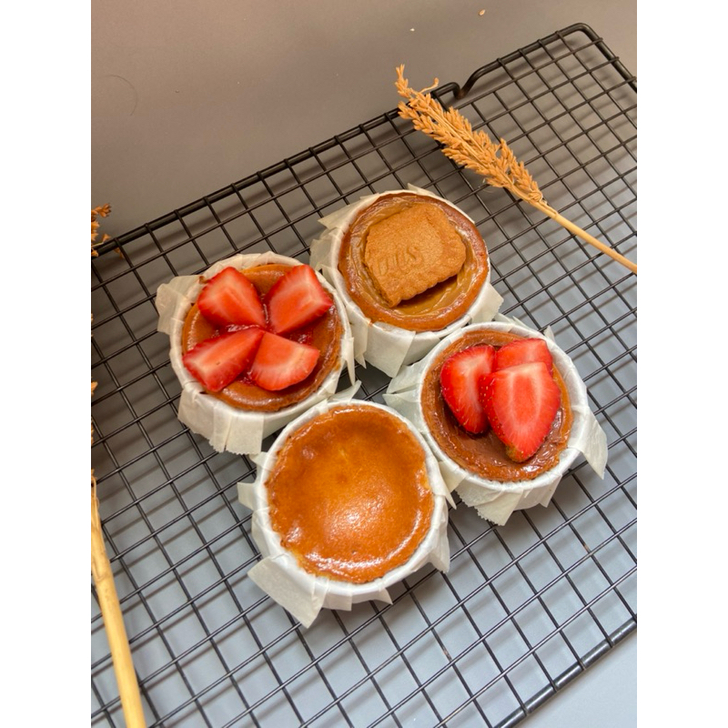 Jual MINI BASQUE BURNT CHEESECAKE 6cm (1box/4pcs)/BIRTHDAY CAKE/HAMPERS ...
