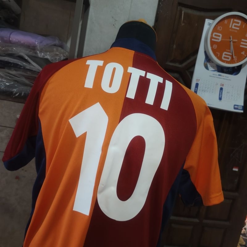 Jual jersey as roma retro sudah dengan name set by request | Shopee ...