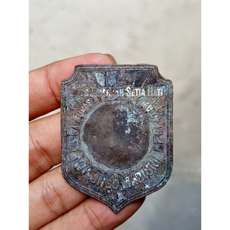 Jual Badge Kuningan Antik Logo Setia Hati Winongo Madiun | Shopee Indonesia