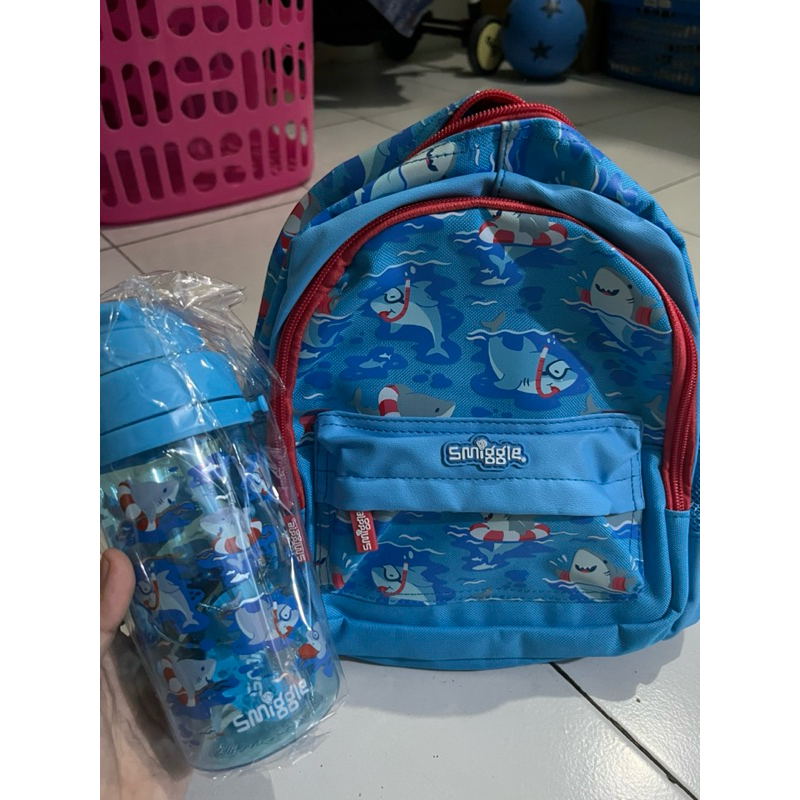 Jual Tas Smiggle dan botol minum smiggle READY | Shopee Indonesia