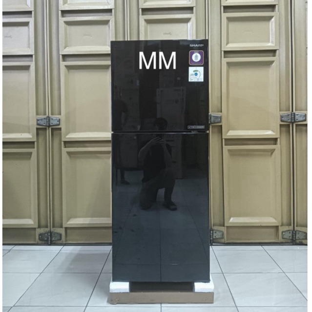 Jual Kulkas Sharp 2 pintu inverter J-TECH Inverter SJ-246SI-GK (Low watt) | Shopee Indonesia