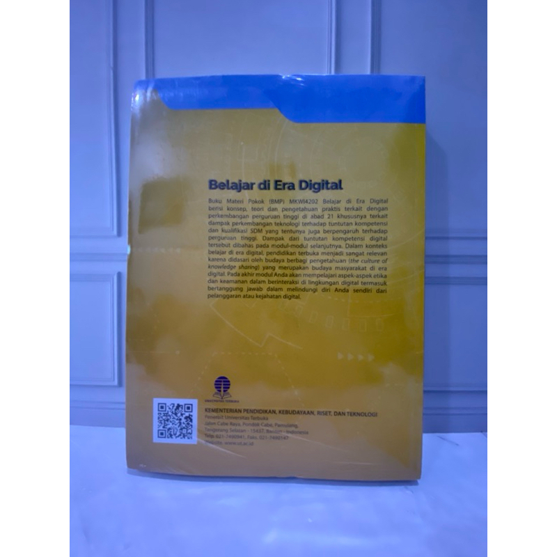 Jual BUKU PAKET BELAJAR DI ERA DIGITAL / MKWI4202 / 3 SKS / MODUL 1-9 / MODUL AJAR UNIVERSITAS ...