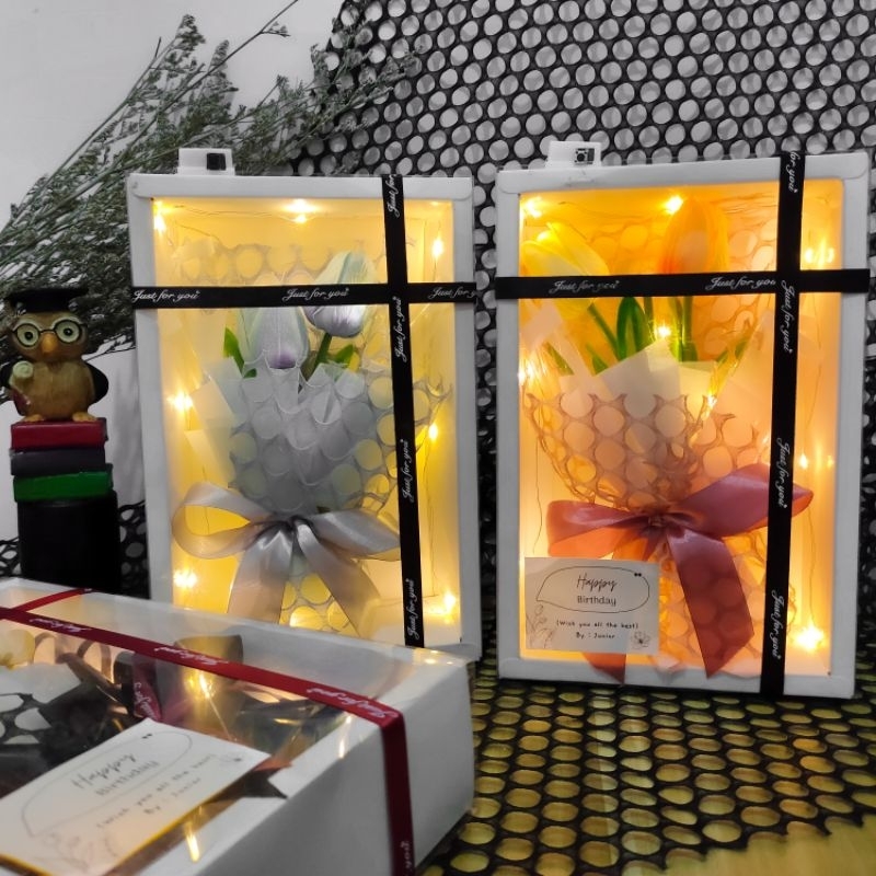 Jual Hampers Gift Buket Bunga Tulip Box Led | Shopee Indonesia