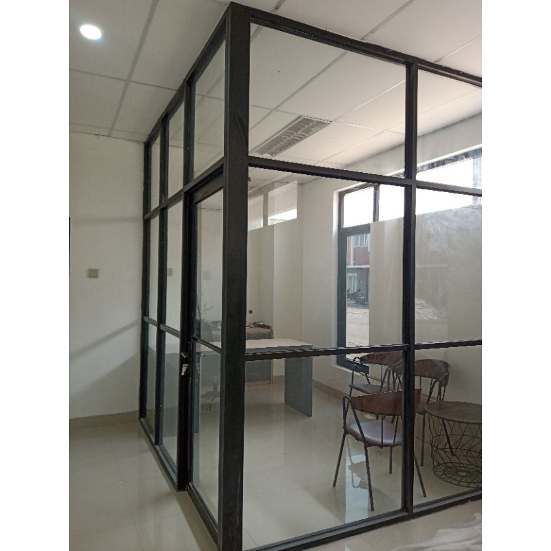 Jual Jasa Pemasangan Partisi Kaca dengan Frame Aluminium – Solusi ...