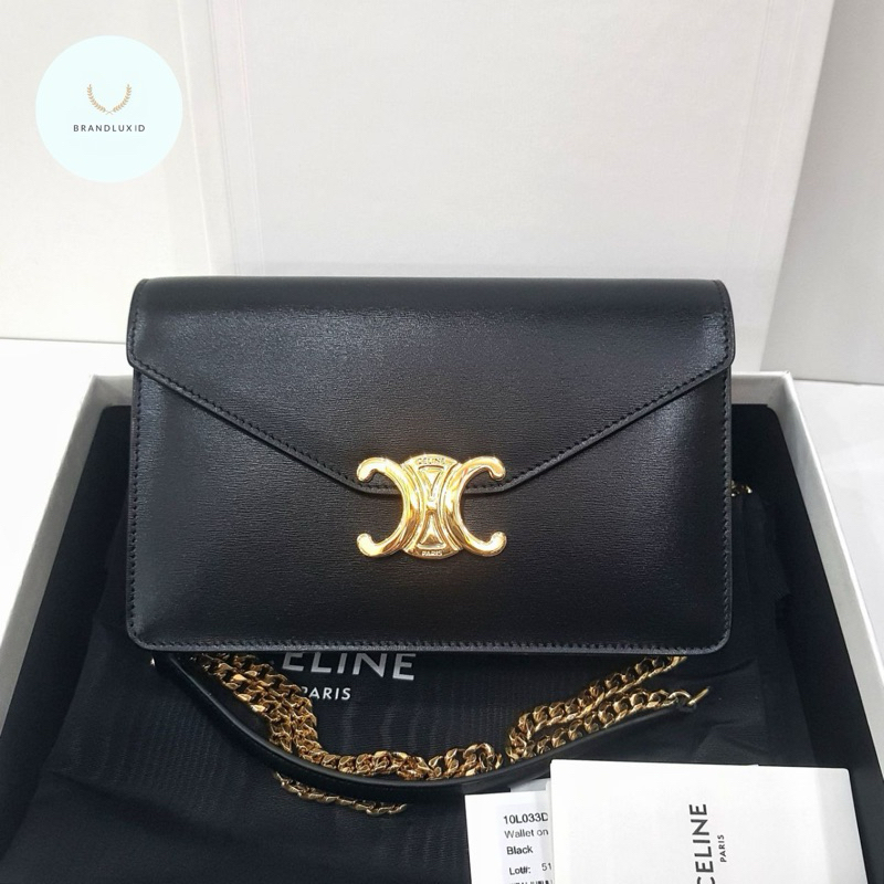 Jual Celine Triomphe black leather WOC Wallet On Chain Margo GHW ...