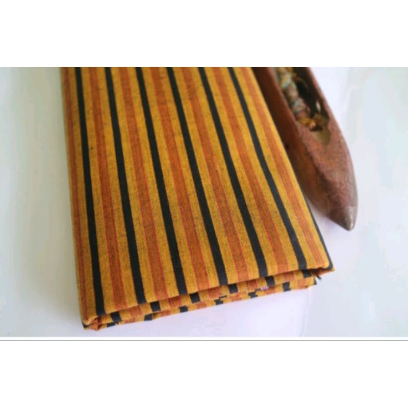 Jual kain Lurik Mustard Tenun ATBM | Shopee Indonesia