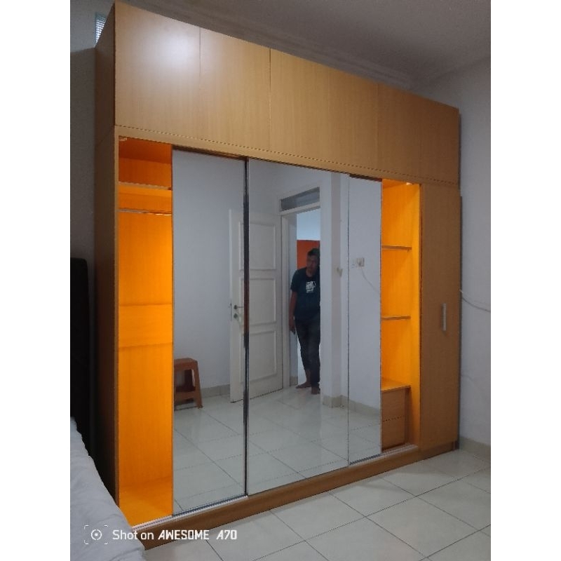 Jual LEMARI PAKAIAN COSTUM FINISHING HPL | Shopee Indonesia
