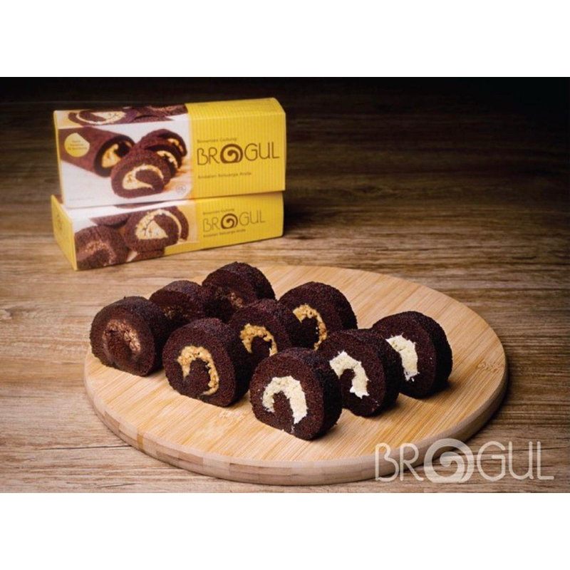 Jual BROGUL - Brownies Gulung Coklat / Kacang / Nutella / Keju | Shopee ...