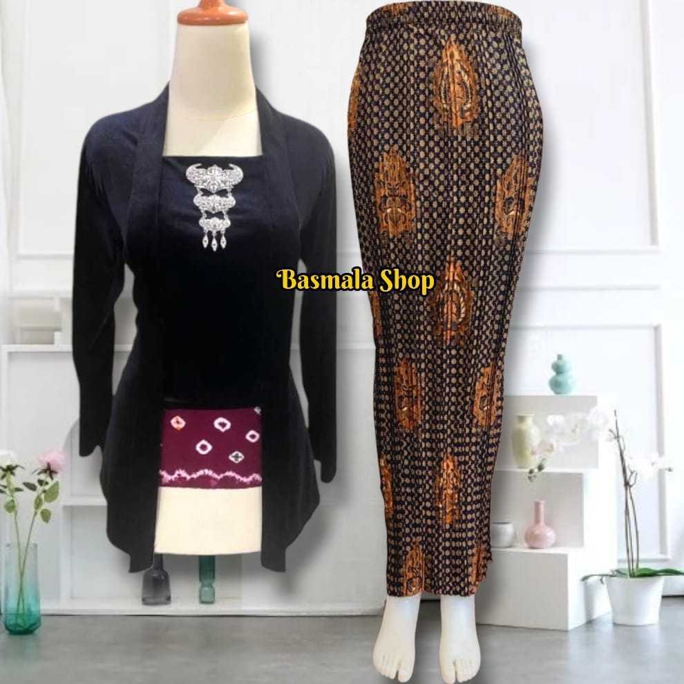 Jual SET KEBAYA KUTU BARU BLUDRU MODERN POLOS MURAH ROK PLISKET BATIK | Shopee Indonesia