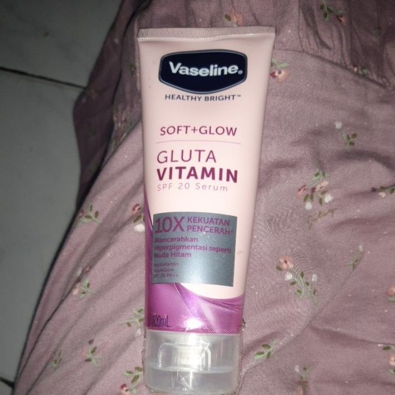 Jual VASELINE SOFT GLOW 100ML | Shopee Indonesia