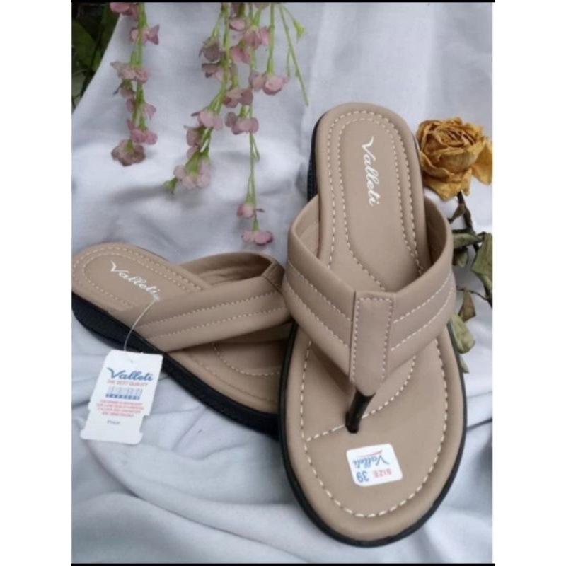Jual Model Sepatu Sandal Wanita Terlengkap & Harga Terbaru Juni 2026 ...