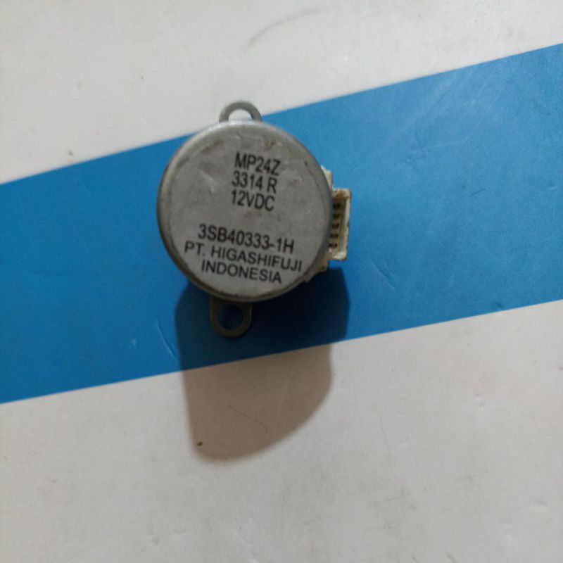 Jual Motor swing AC Daikin Thailand 1/2-1 pk MP24Z | Shopee Indonesia