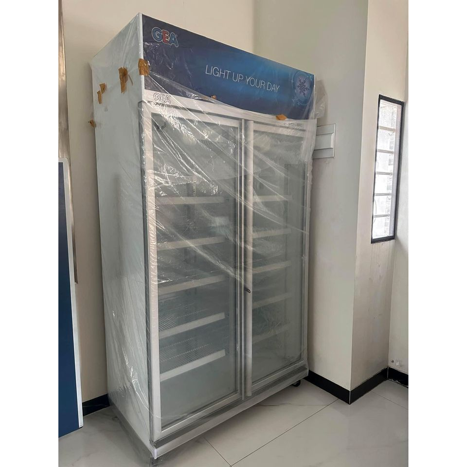 Jual Lemari Pendingin Minuman GEA EXPO 1050 AH/CN Display Cooler ...