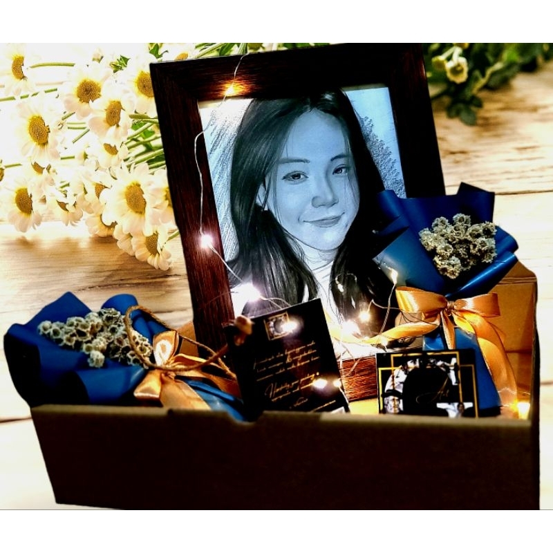 Jual Lukisan Paket Gift (Lukisan+Bingkai+Mini Bucket+Gift Box+Gift Card ...